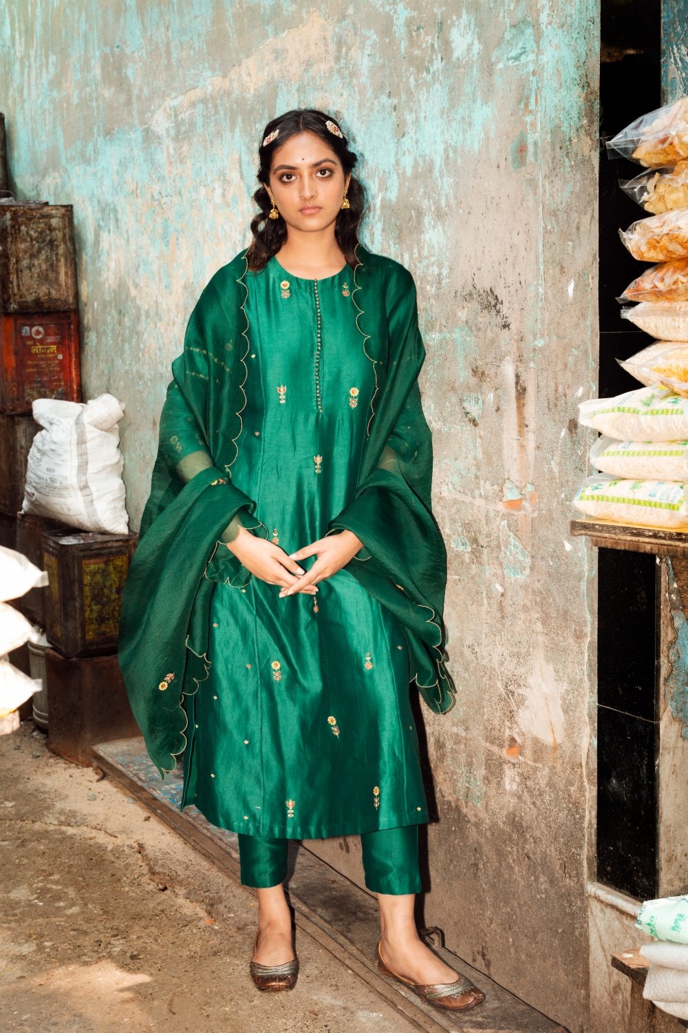 Panna Resham Flower Kurta With Zari Pants Organza Silk Scalloped Dupat ...